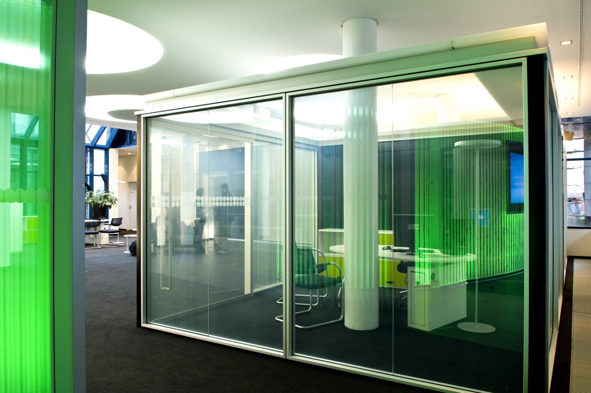The Future of Computing: Exploring the Potential of Smart Glass